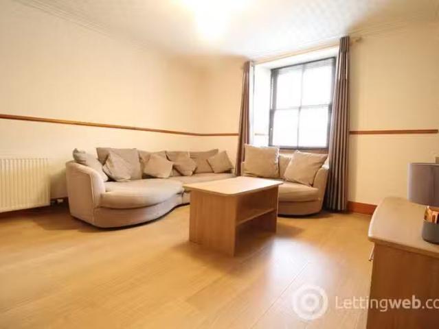 Property to rent in Crown Street, Basement Right, AB11