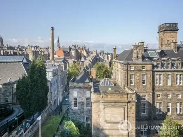 Property to rent in Drummond Street,, Edinburgh