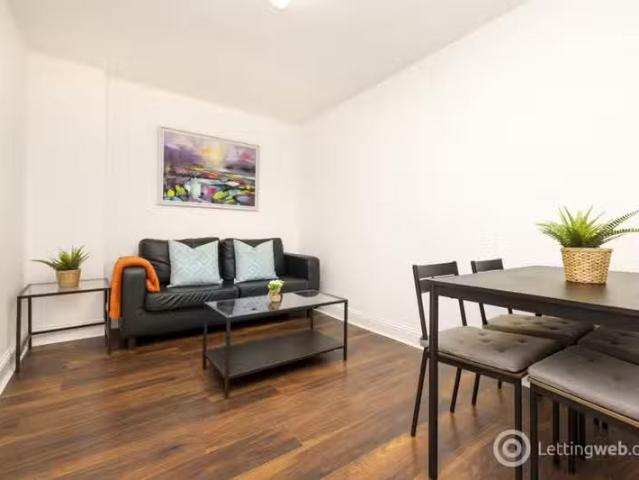 Property to rent in Drummond Street, Edinburgh, EH8