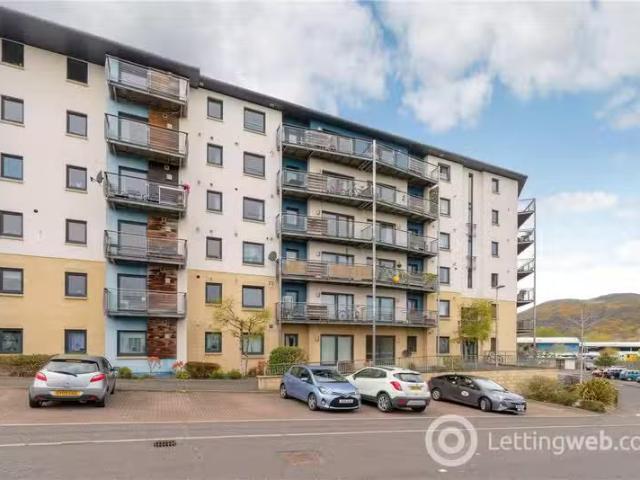 Property to rent in Drybrough Crescent, Edinburgh, Midlothian.