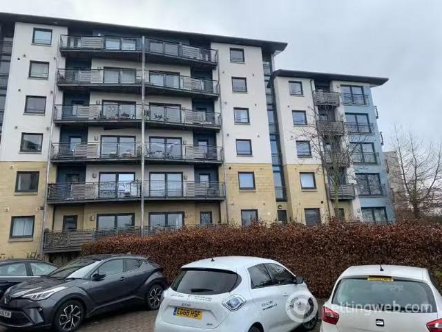 Property to rent in Drybrough Crescent, Peffermill, Edinburgh.