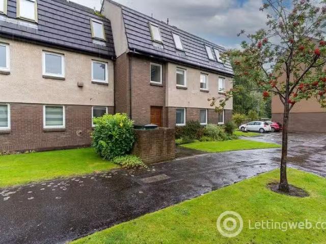Property to rent in Ettrickdale Place, Edinburgh, EH3