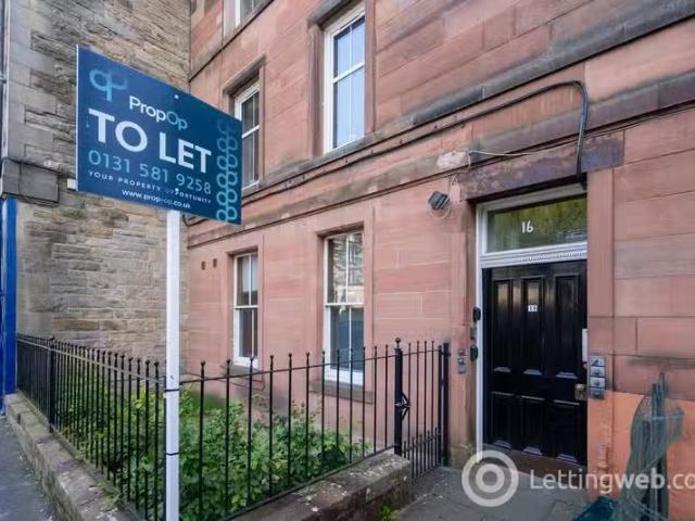 Property to rent in East Mayfield, Edinburgh