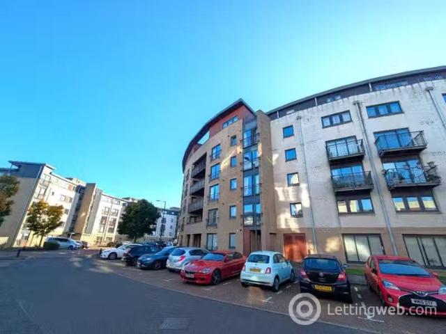 Property to rent in East Pilton Farm Crescent, Fettes, Edinbur.