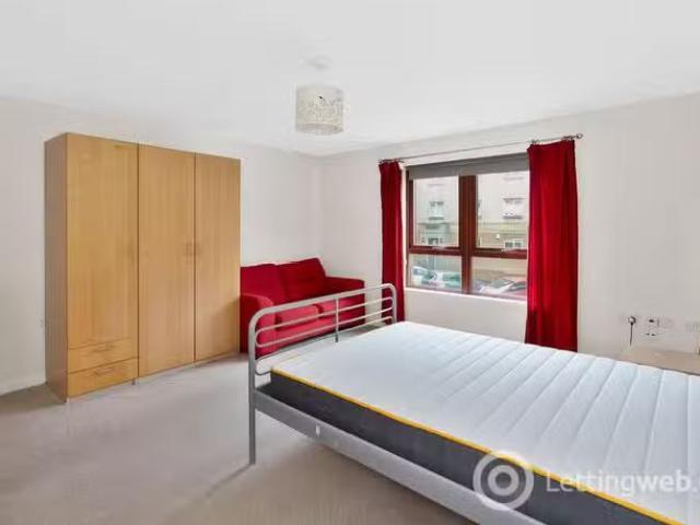 Property to rent in Easter Dalry Road, Dalry, Edinburgh, EH11.
