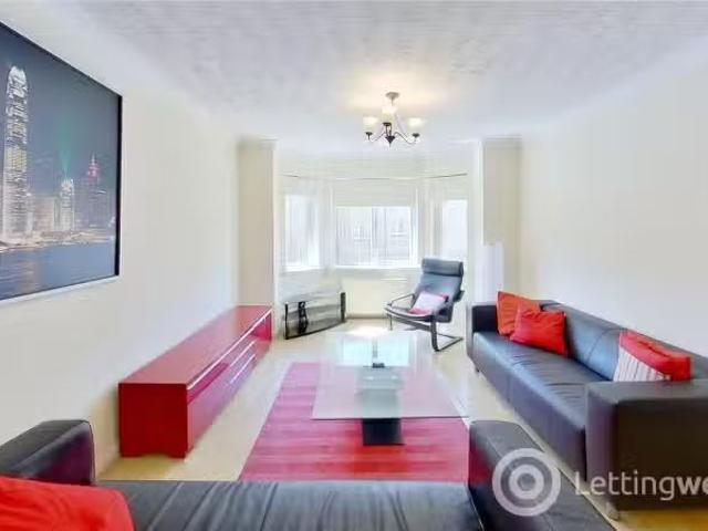 Property to rent in Easter Dalry Road, Edinburgh, EH11