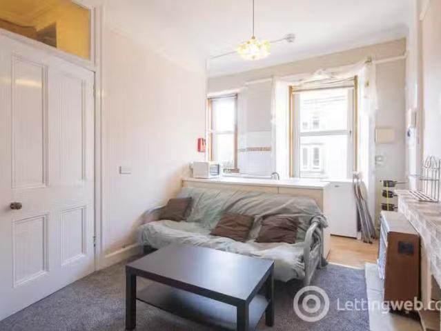 Property to rent in Easter Road, Edinburgh, EH7