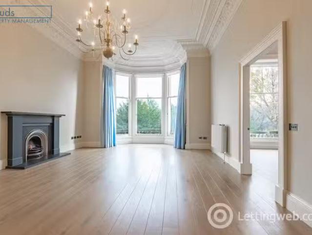 Property to rent in Eglinton Crescent, West End
