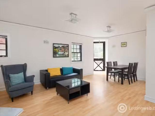 Property to rent in EH4 3BH
