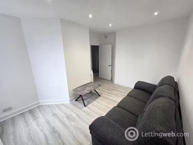 Property to rent in Elmbank Terrace, Kittybrewster, Aberdeen.