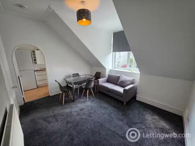 Property to rent in Elmfield Avenue, Old Aberdeen, Aberdeen.