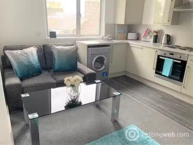 Property to rent in Esslemont Avenue, City Centre, Aberdeen, A.