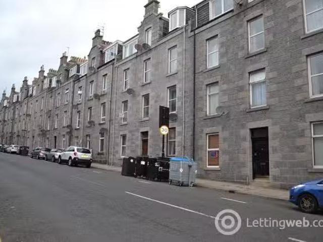 Property to rent in Esslemont Avenue, City Centre, Aberdeen, A.
