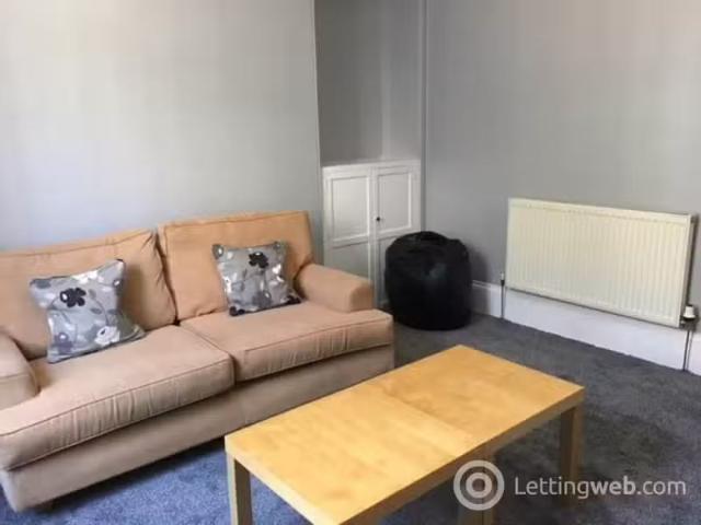 Property to rent in Esslemont Avenue, Aberdeen
