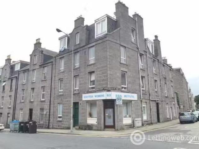 Property to rent in Esslemont Avenue, Aberdeen AB25