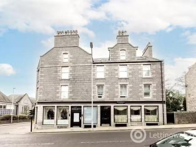 Property to rent in Esslemont Avenue, Aberdeen, AB25