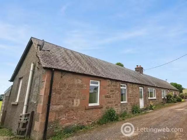 Property to rent in Fullarton Farm Cottage, Meigle, Perthshire.