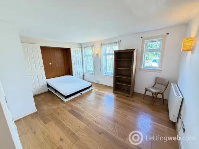 Property to rent in Fauldburn Park, Edinburgh, EH12