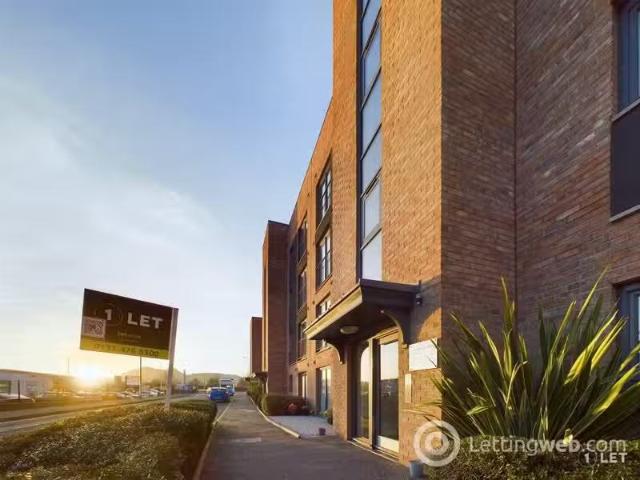 Property to rent in Fishwives Causeway, Portobello, Edinburgh.