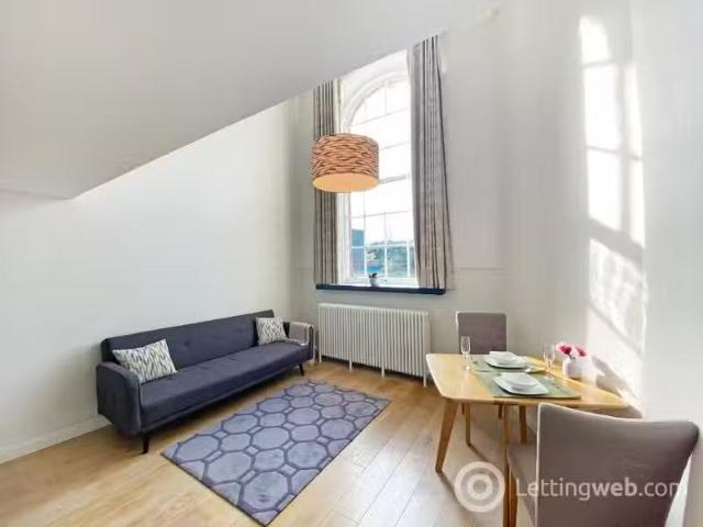 Property to rent in Flat 21, Mc Donald Road, Broughton, Edinbu.