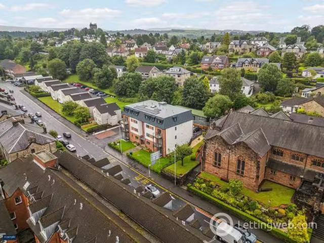 Property to rent in Flat 3/1 Millside Moors 16 Strathblane Roa.
