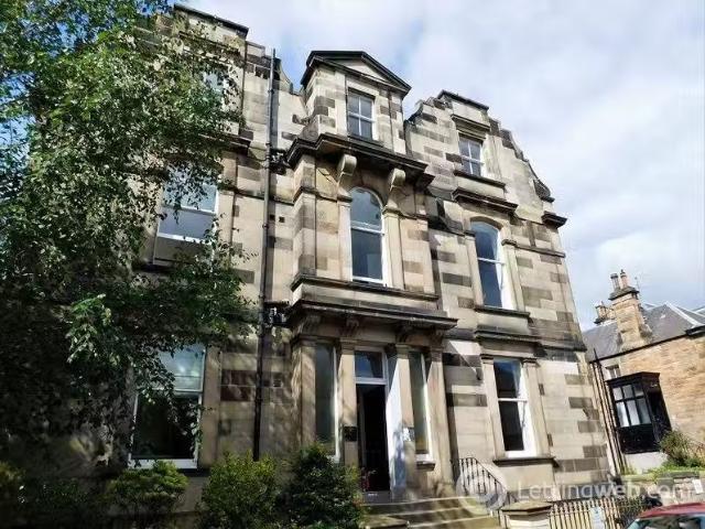 Property to rent in Flat 6, 4 Merchiston Avenue, Edinburgh, EH.