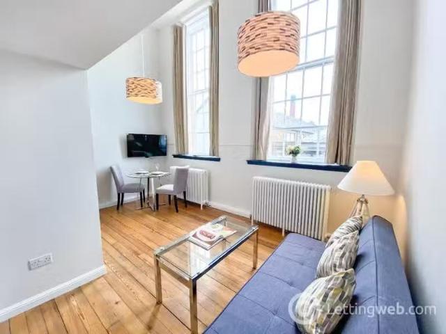 Property to rent in Flat 6, Mc Donald Road, Broughton, Edinbur.