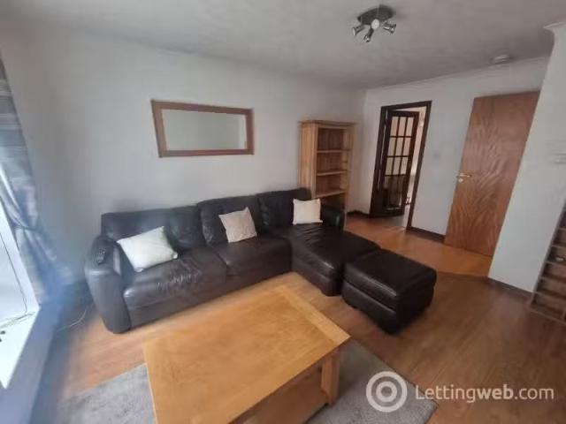 Property to rent in Flat A, 1 Ashvale Court, Aberdeen, AB10 6FA