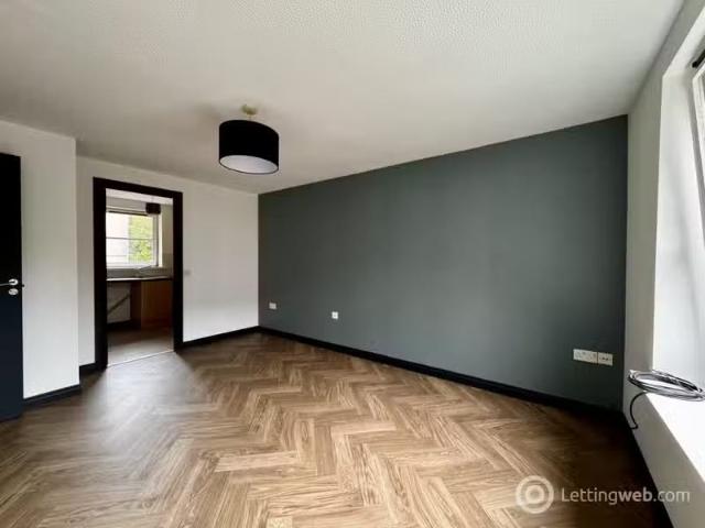 Property to rent in Flat E, 651 Great Northern Road, Aberdeen.