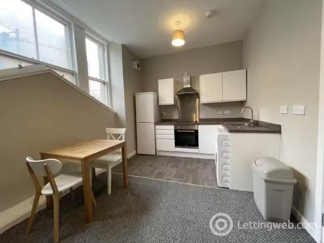 Property to rent in Flat E West Bell Street, Dundee