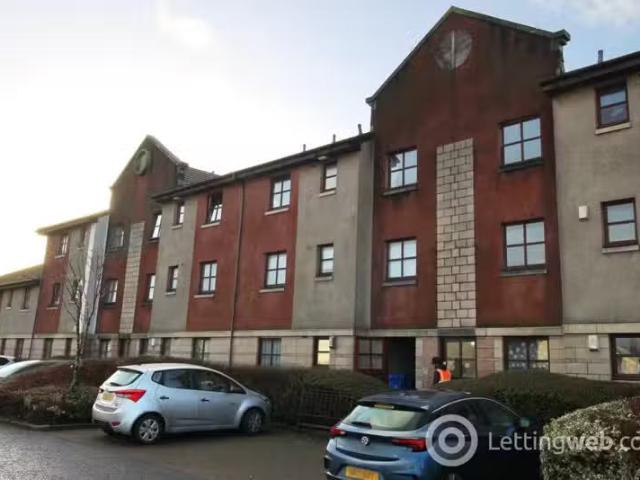 Property to rent in Fleming Avenue, Clydebank, West Dunbartons.