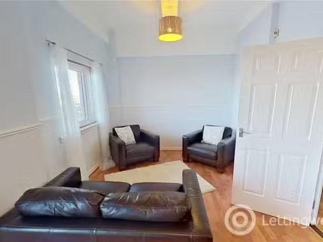 Property to rent in Fowlers Court, Prestonpans, EH32