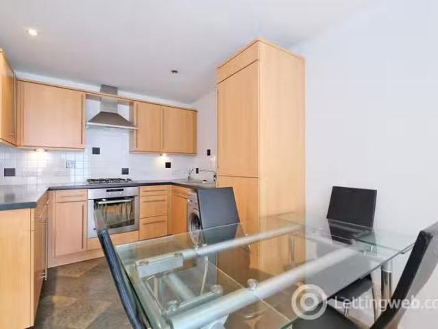 Property to rent in Fraser Road, Aberdeen, AB25