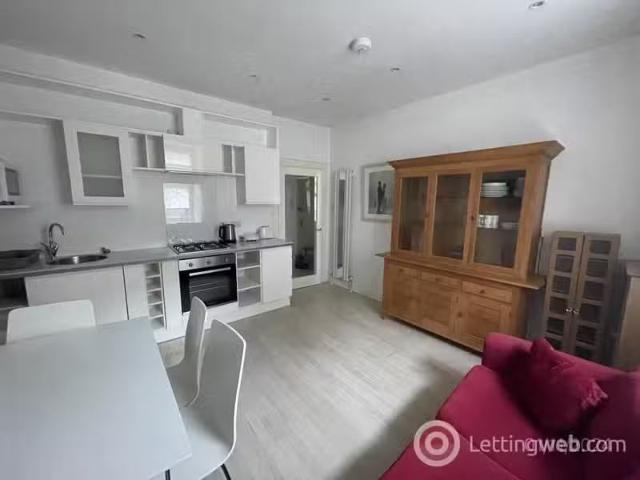 Property to rent in Fraser Street, First Floor Right, Aberdeen.
