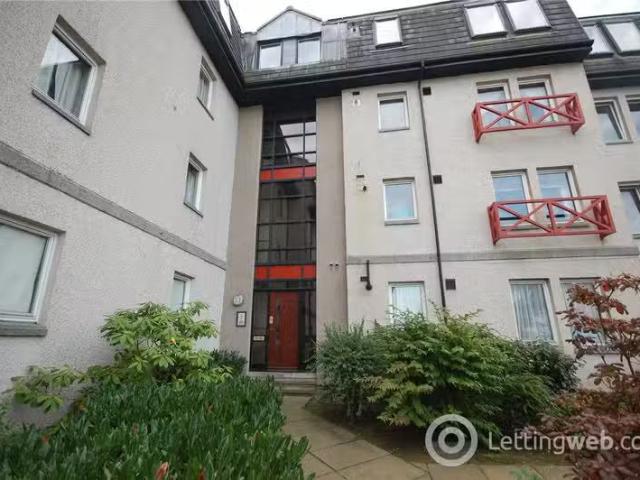 Property to rent in Gairn Mews, City Centre, Aberdeen, AB10