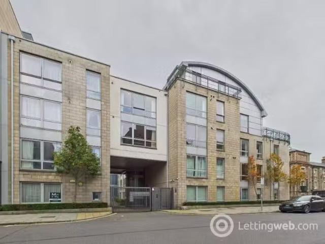 Property to rent in Gardners Crescent, Fountainbridge, Edinbur.