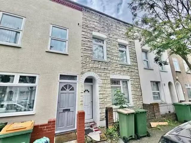 Property to rent in Garfield Road, London E13