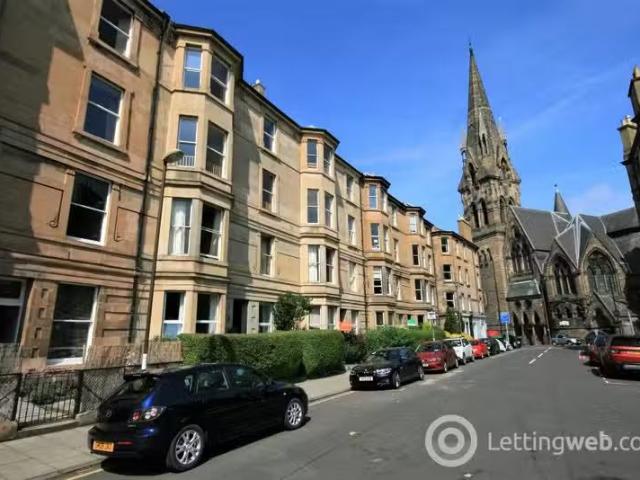 Property to rent in Gillespie Crescent, Bruntsfield, Edinburgh.