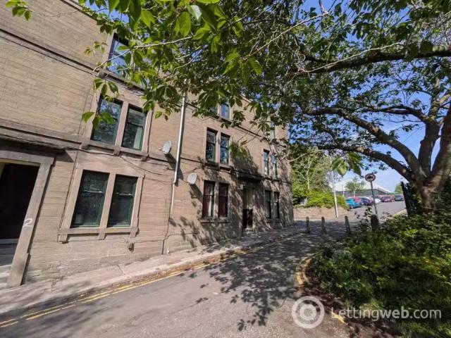 Property to rent in G/L, 4 Millers Wynd