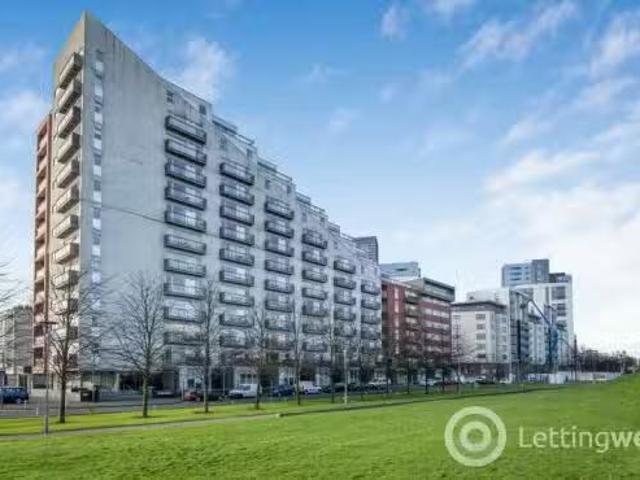 Property to rent in Glasgow Harbour Terraces, Glasgow Harbour.
