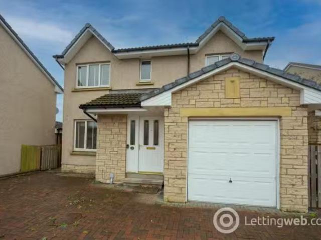 Property to rent in Glenury Crescent, Stonehaven, Aberdeenshir.