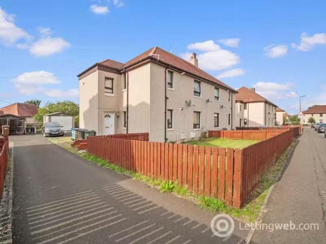 Property to rent in Glebe Road,, Whitburn, EH47 0BA