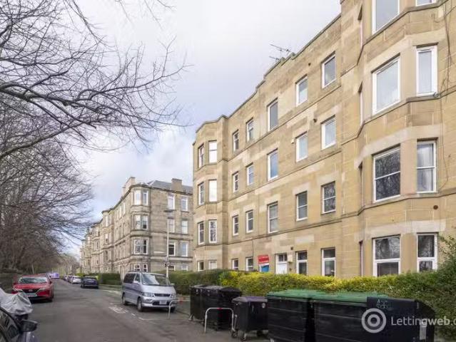 Property to rent in Gosford Place