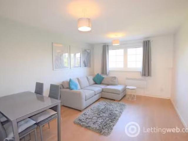 Property to rent in Grandfield, Trinity, Edinburgh, EH6 4TJ