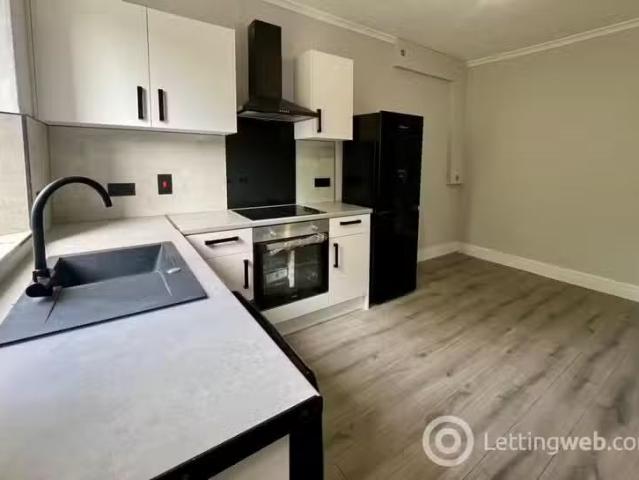 Property to rent in Great Northern Road, Aberdeen, AB24 3PS