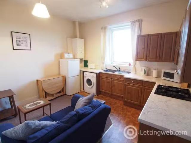 Property to rent in Great Northern Road TR, Top Right, AB24