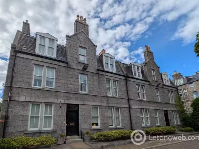 Property to rent in Grosvenor Terrace, Aberdeen, AB25