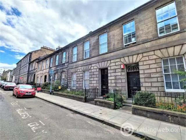 Property to rent in Grove Street, Haymarket, Edinburgh, EH3 8BB