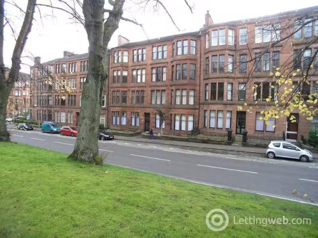 Property to rent in Hyndland Road
