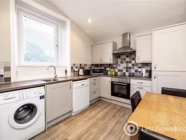 Property to rent in Hardgate, Aberdeen, AB10